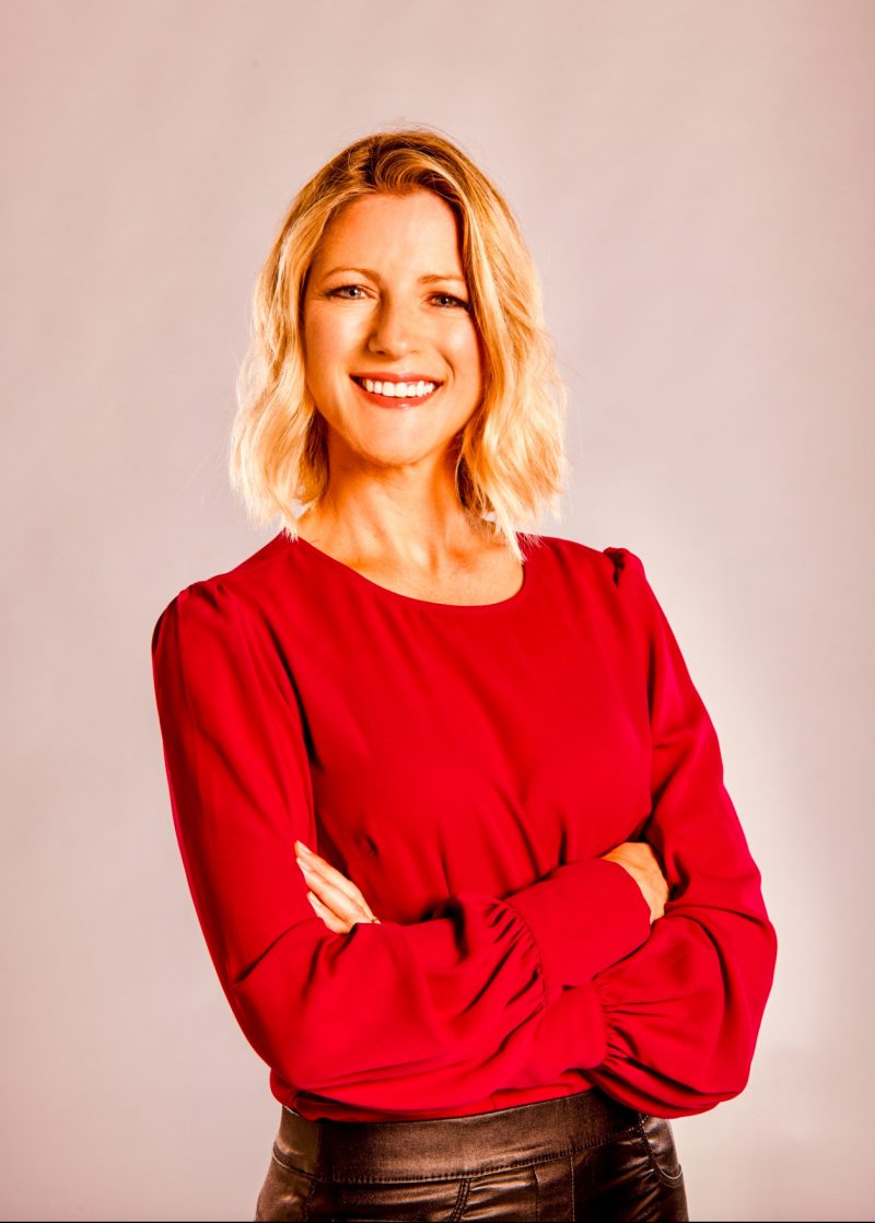 Jacqui Oatley MBE - Sports presenter