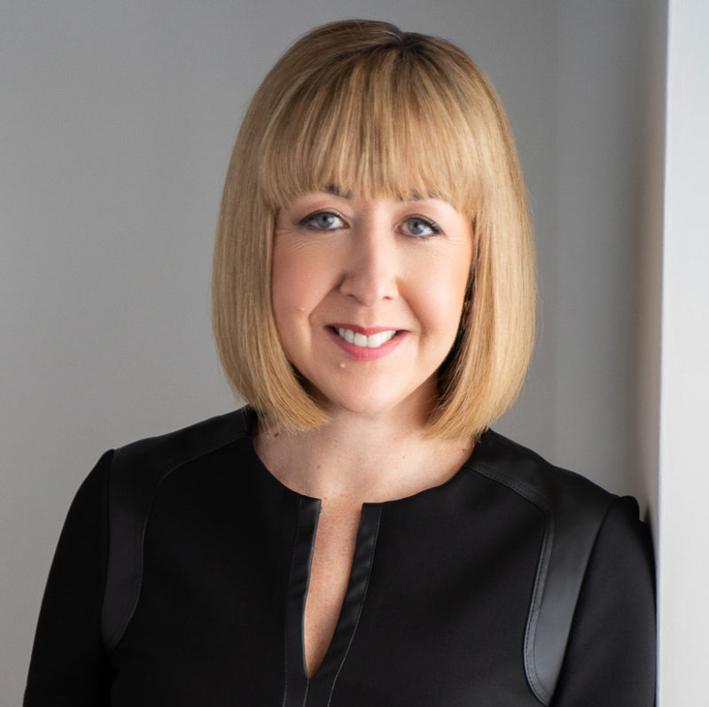 Michelle Niziol - Business Keynote Speaker